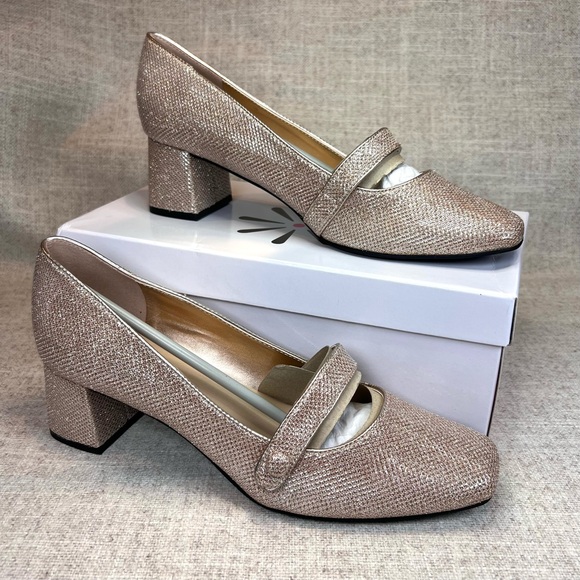 Isaac Mizrahi | Shoes | Isaac Mizrahi Scarlet Rose Gold Glitter Mary ...